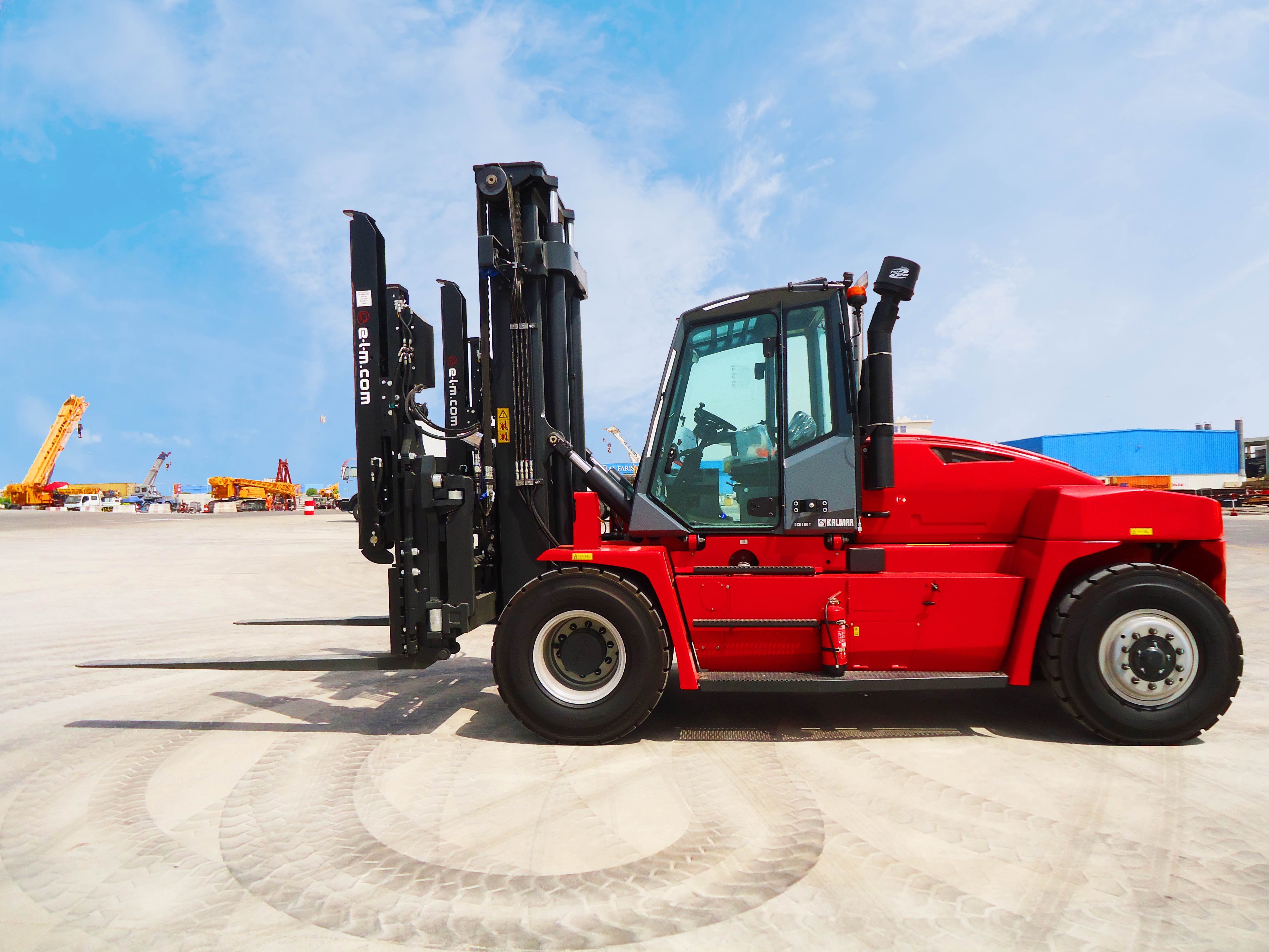 Lifting Equipment Rental Service in Dubai, UAE & Saudi Arabia